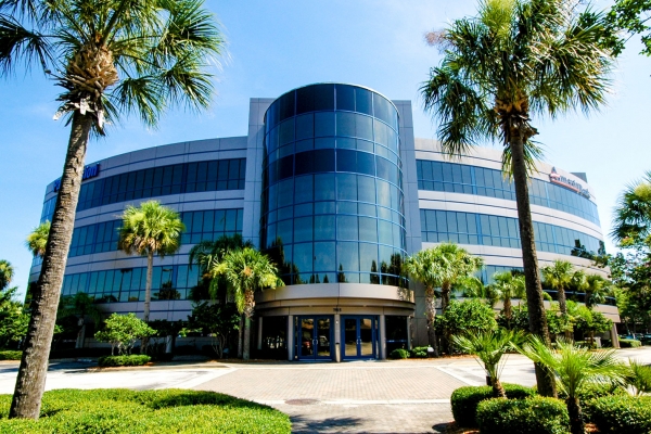 Lakeside Building - Benchmark